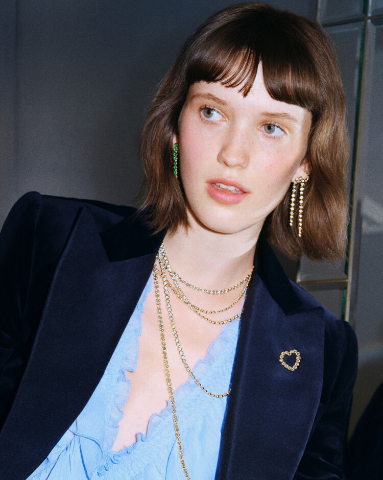 New in woman | Agatha